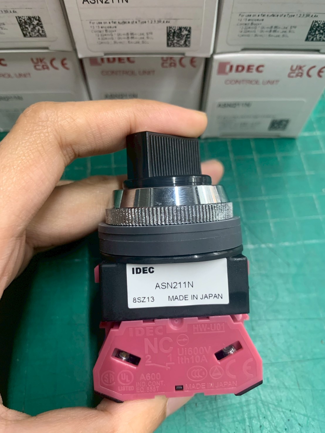 ASN211N ซีเล็คเตอร์สวิตช์ IDEC 2จังหวะ 1NO 1NC บิดค้าง Selector ...